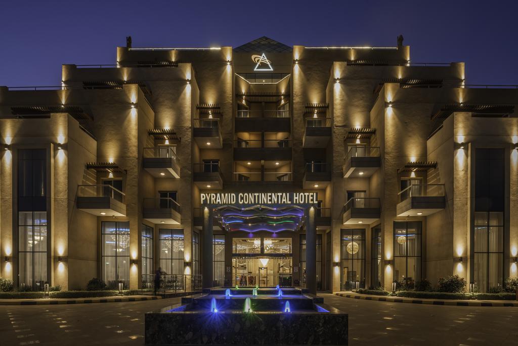 Pyramid Hotel – Sazand Co.